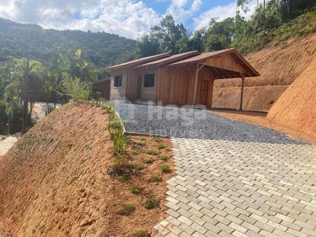 Casa / Sobrado para Venda em Nova Trento/SC Indaiá 2 Quartos