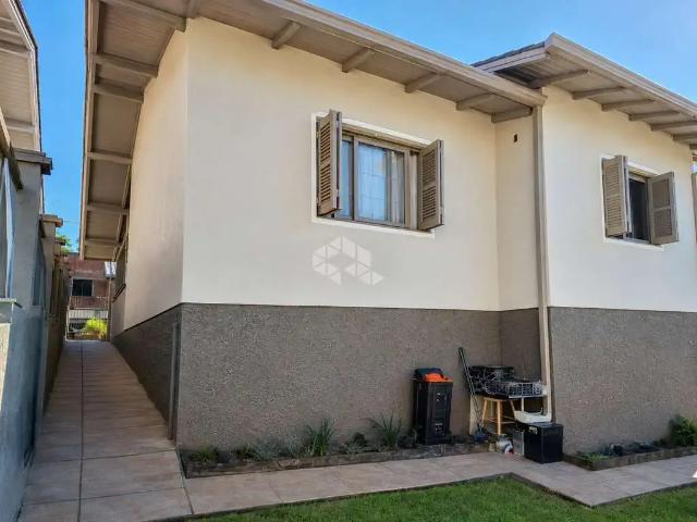 Casa / Sobrado para Venda em Novo Hamburgo/RS Boa Saúde 3 Quartos