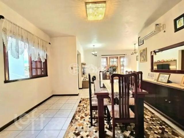 Casa / Sobrado para Venda em Novo Hamburgo/RS Hamburgo Velho 3 Quartos