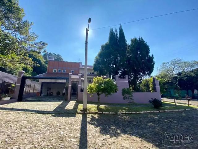 Casa / Sobrado para Venda em Novo Hamburgo/RS Hamburgo Velho 4 Quartos