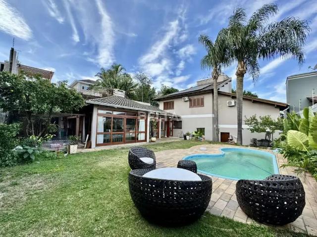 Casa / Sobrado para Venda em Novo Hamburgo/RS Ideal 4 Quartos