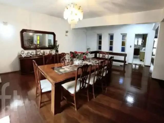 Casa / Sobrado para Venda em Novo Hamburgo/RS Ideal 5 Quartos