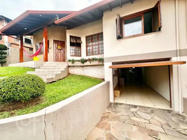 Casa / Sobrado para Venda em Novo Hamburgo/RS Petrópolis 2 Quartos