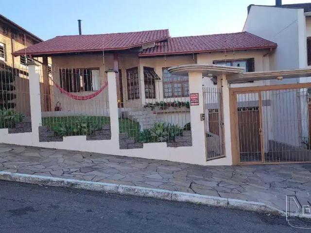 Casa / Sobrado para Venda em Novo Hamburgo/RS Petrópolis 2 Quartos