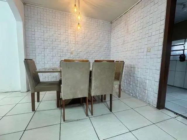 Casa / Sobrado para Venda em Novo Hamburgo/RS Primavera 2 Quartos