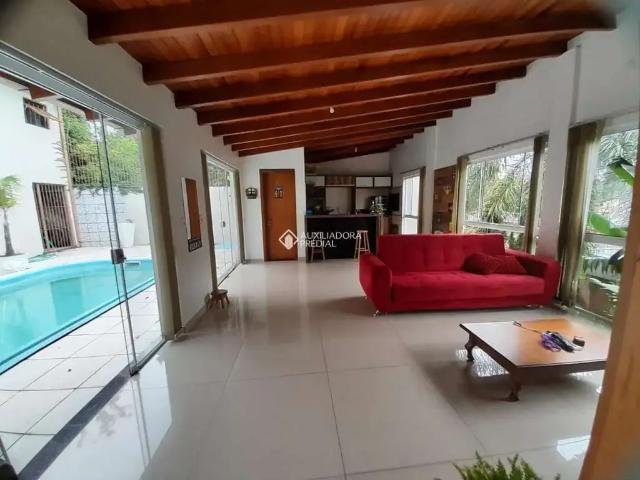 Casa / Sobrado para Venda em Novo Hamburgo/RS Primavera 2 Quartos