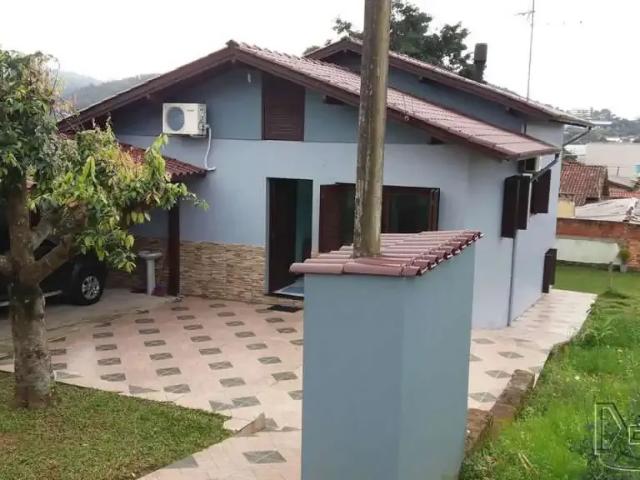 Casa / Sobrado para Venda em Novo Hamburgo/RS Vila Nova 3 Quartos