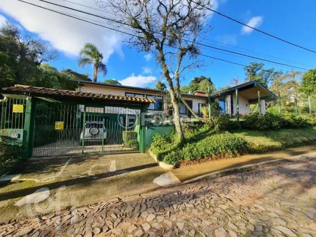 Casa / Sobrado para Venda em Novo Hamburgo/RS Vila Nova 6 Quartos