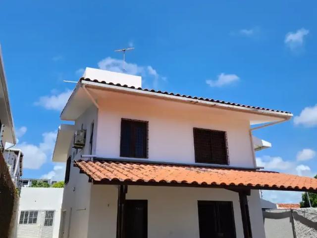 Casa / Sobrado para Venda em Olinda/PE Bultrins 4 Quartos