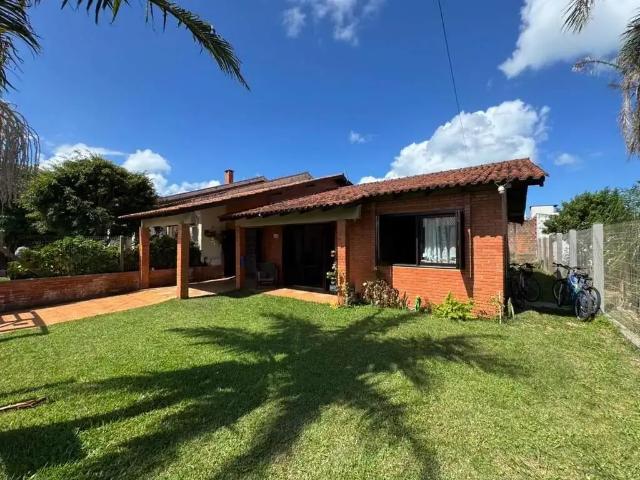 Casa / Sobrado para Venda em Osório/RS Atlântida Sul Distrito 3 Quartos