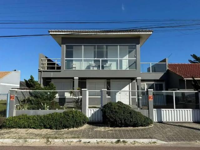 Casa / Sobrado para Venda em Osório/RS Atlântida Sul Distrito 4 Quartos