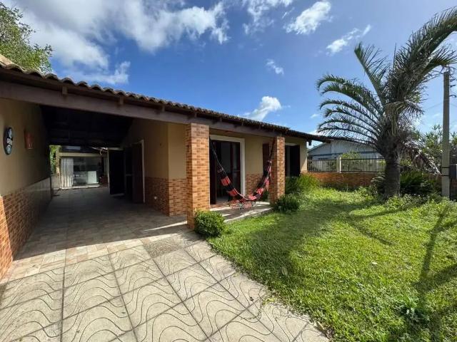 Casa / Sobrado para Venda em Osório/RS Atlântida Sul Distrito 4 Quartos