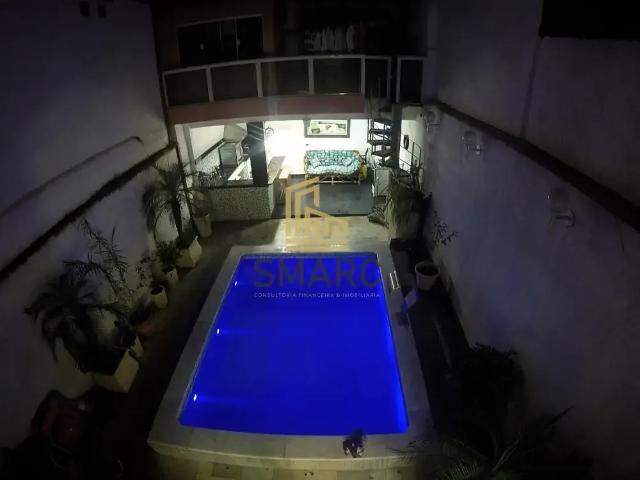 Casa / Sobrado para Venda em Osasco/SP Umuarama 4 Quartos
