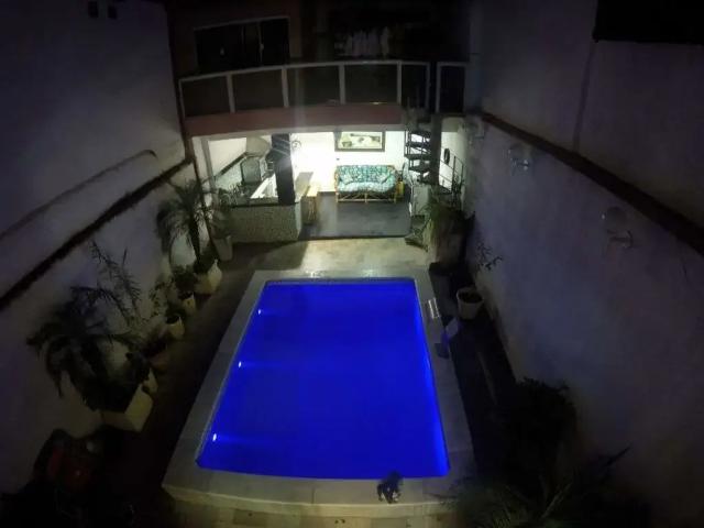 Casa / Sobrado para Venda em Osasco/SP Umuarama 4 Quartos