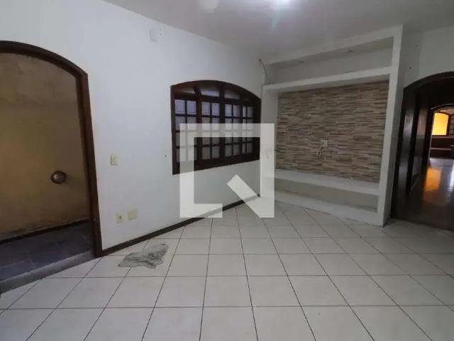 Casa / Sobrado para Venda em Osasco/SP Jardim das Flores 5 Quartos