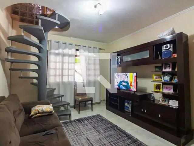 Casa / Sobrado para Venda em Osasco/SP Jardim das Flores 5 Quartos