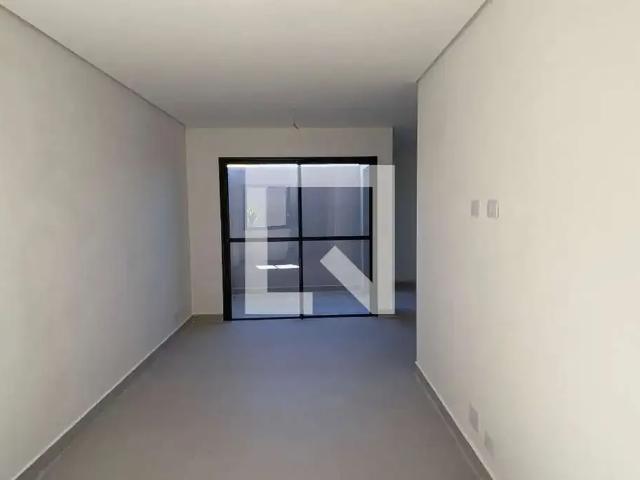 Casa / Sobrado para Venda em Osasco/SP Jardim das Flores 2 Quartos
