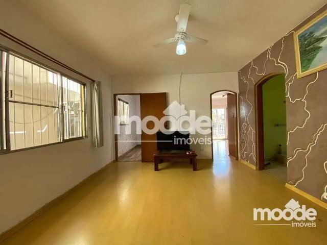 Casa / Sobrado para Venda em Osasco/SP Jardim Roberto 6 Quartos