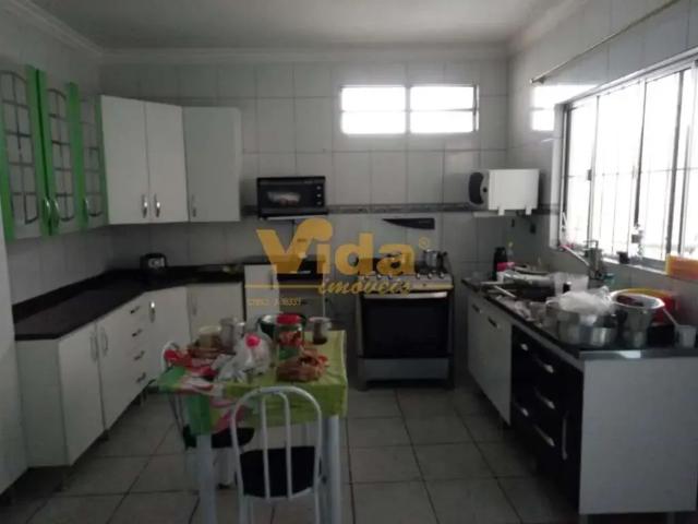 Casa / Sobrado para Venda em Osasco/SP Jardim Roberto 3 Quartos