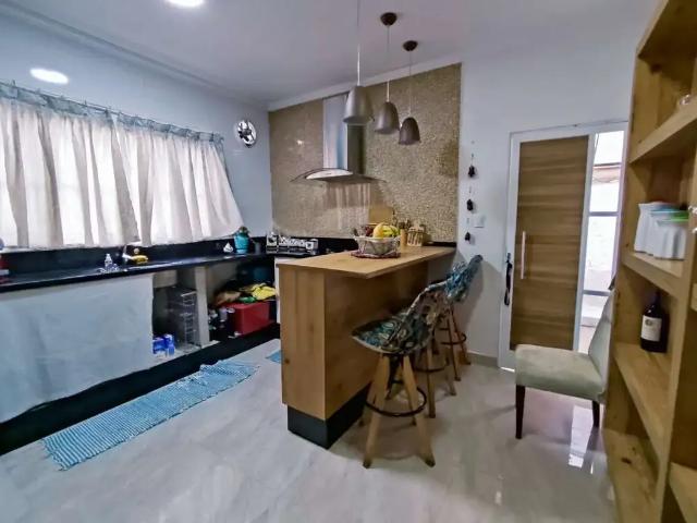 Casa / Sobrado para Venda em Osasco/SP Jardim Roberto 3 Quartos
