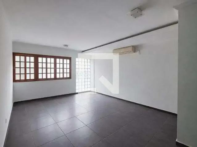 Casa / Sobrado para Venda em Osasco/SP Jardim Roberto 3 Quartos