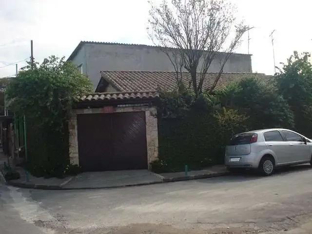 Casa / Sobrado para Venda em Osasco/SP Km 18 2 Quartos