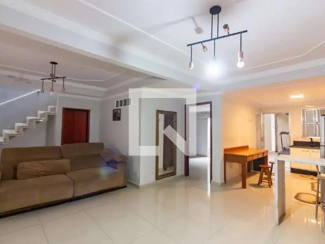 Casa / Sobrado para Venda em Osasco/SP Quitaúna 4 Quartos