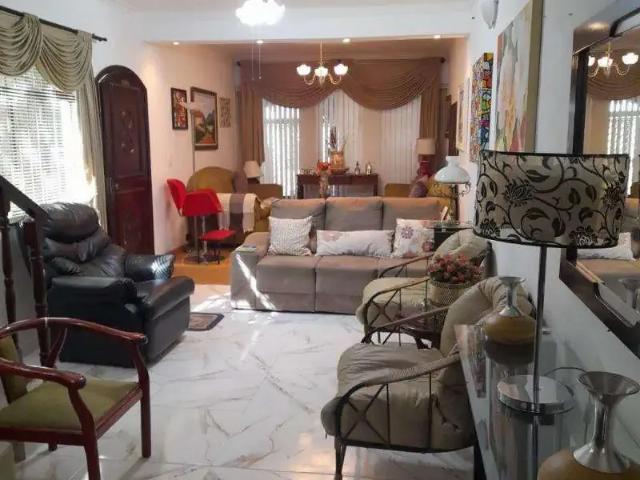 Casa / Sobrado para Venda em Osasco/SP Rochdale 4 Quartos