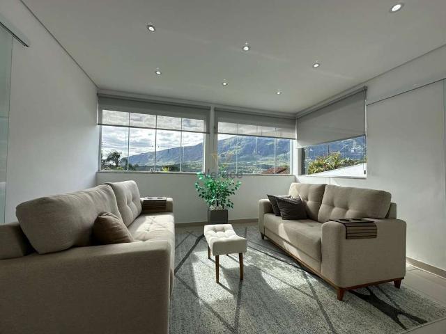 Casa / Sobrado para Venda em Ouro Branco/MG Pioneiros 4 Quartos