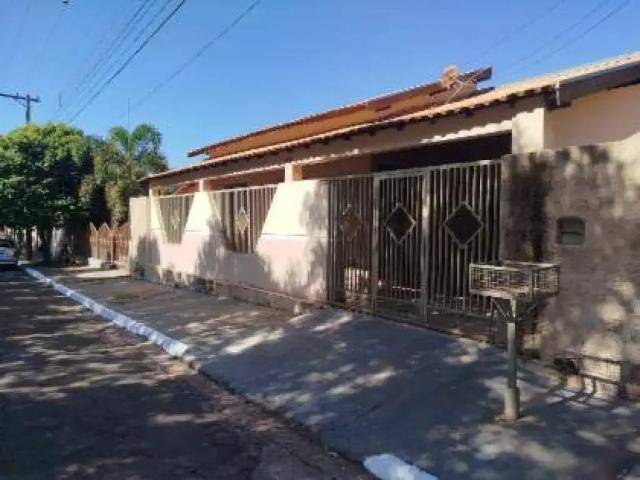 Casa / Sobrado para Venda em Pacaembu/SP Centro 3 Quartos
