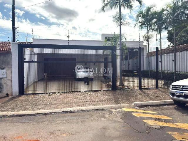 Casa / Sobrado para Venda em Paiçandu/PR Centro 3 Quartos