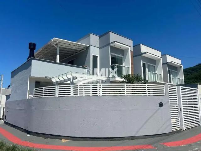 Casa / Sobrado para Venda em Palhoça/SC Caminho Novo 2 Quartos