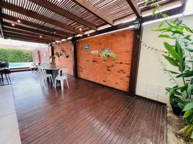 Casa / Sobrado para Venda em Palhoça/SC Centro 3 Quartos