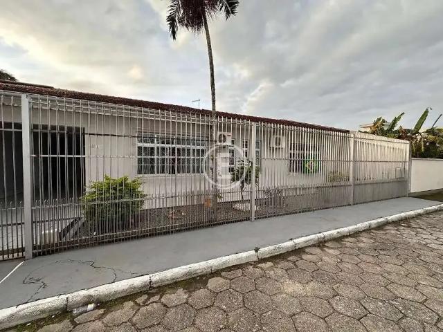 Casa / Sobrado para Venda em Palhoça/SC Centro 3 Quartos