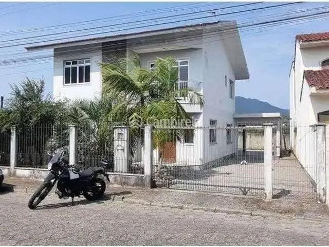Casa / Sobrado para Venda em Palhoça/SC Centro 5 Quartos