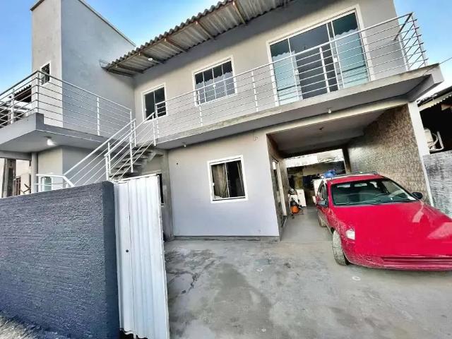 Casa / Sobrado para Venda em Palhoça/SC Alto Aririu 4 Quartos