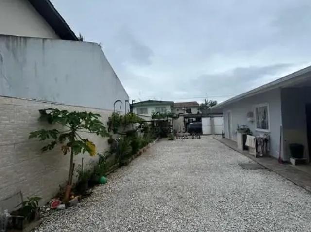 Casa / Sobrado para Venda em Palhoça/SC Aririu 2 Quartos