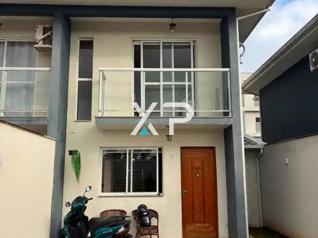 Casa / Sobrado para Venda em Palhoça/SC Aririu 3 Quartos