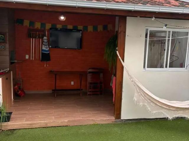 Casa / Sobrado para Venda em Palhoça/SC Aririu 3 Quartos