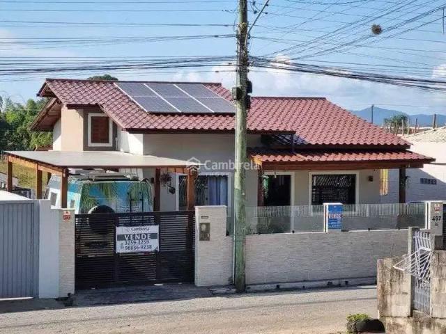 Casa / Sobrado para Venda em Palhoça/SC Aririu 3 Quartos
