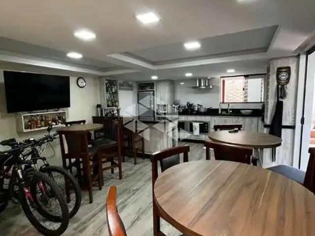 Casa / Sobrado para Venda em Palhoça/SC Aririu 3 Quartos