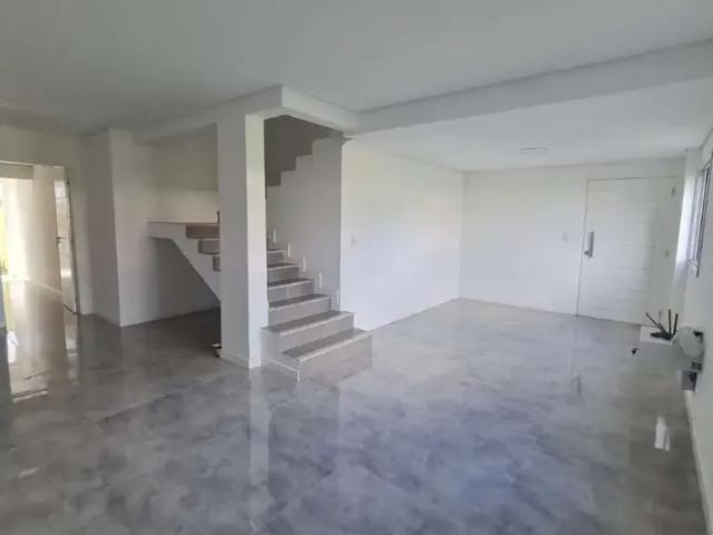 Casa / Sobrado para Venda em Palhoça/SC Aririu 3 Quartos