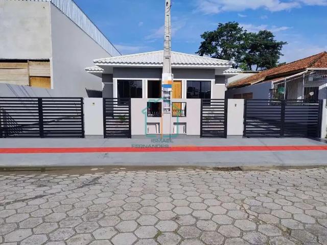 Casa / Sobrado para Venda em Palhoça/SC Barra do Aririú 2 Quartos