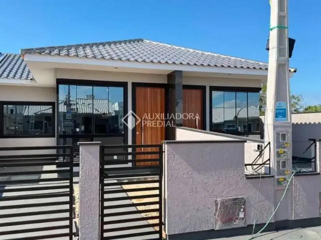 Casa / Sobrado para Venda em Palhoça/SC Barra do Aririú 2 Quartos