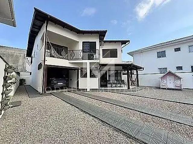 Casa / Sobrado para Venda em Palhoça/SC Barra do Aririú 3 Quartos