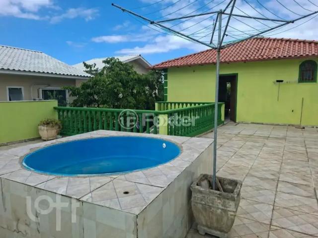 Casa / Sobrado para Venda em Palhoça/SC Barra do Aririú 3 Quartos