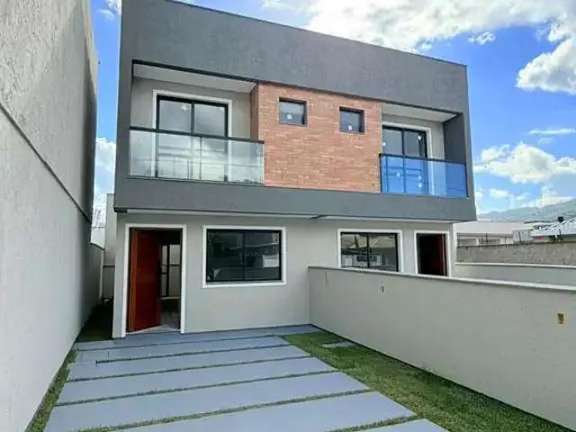 Casa / Sobrado para Venda em Palhoça/SC Bela Vista 2 Quartos