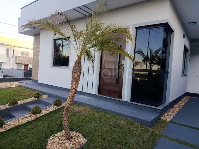 Casa / Sobrado para Venda em Palhoça/SC Bela Vista 2 Quartos