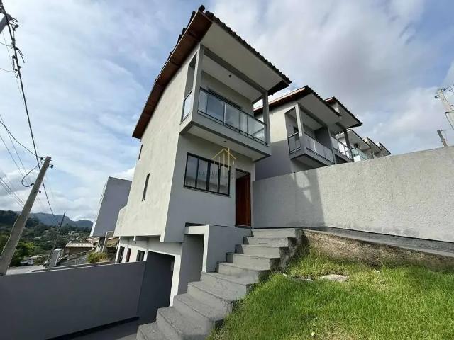 Casa / Sobrado para Venda em Palhoça/SC Bela Vista 2 Quartos