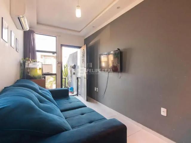 Casa / Sobrado para Venda em Palhoça/SC Bela Vista 2 Quartos